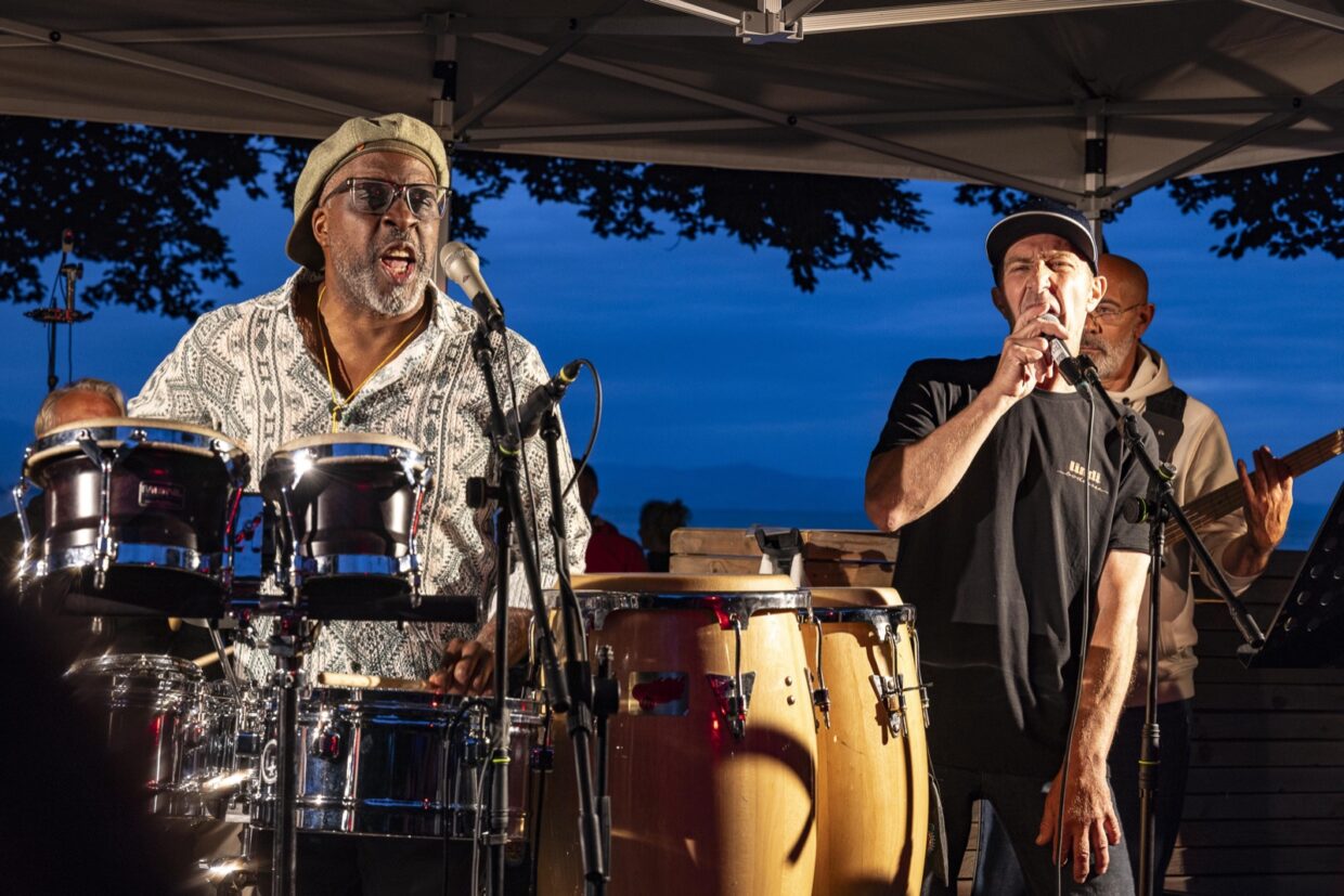Sie trotzen dem Regen: Lindauer Fans feiern Karl Frierson im Lindi ...